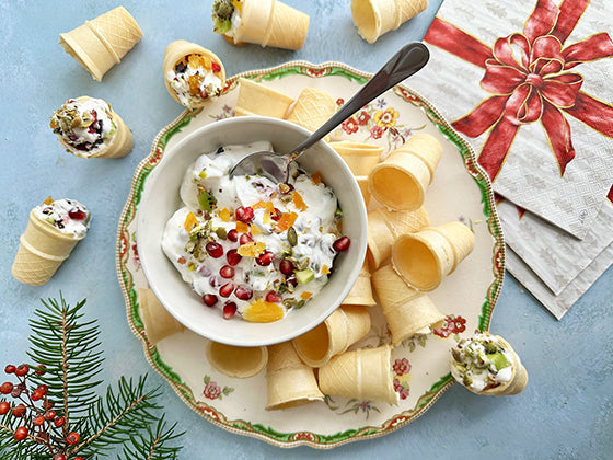 Recette : Cornets à la Crème de Yogourt, Salade Fruits | Isabelle Huot ...